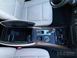 Pelēks BMW X5 2011 Cēsis, ar dzinēja tilpumu 3.00 L un nobraukumu 309 tūkst. km par 11750 €, foto 23 vietnē AUTOMOTO.COM.LV