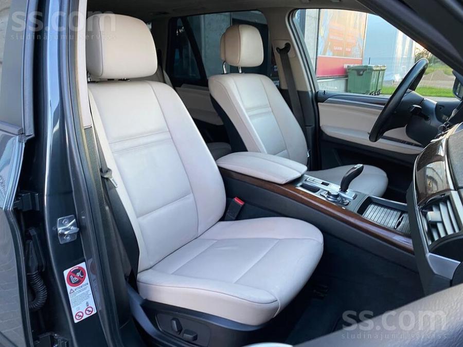 Pelēks BMW X5 2011 Cēsis, ar dzinēja tilpumu 3.00 L un nobraukumu 309 tūkst. km par 11750 €, foto 27 vietnē AUTOMOTO.COM.LV