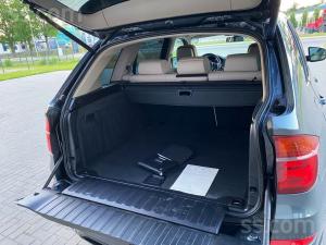 Pelēks BMW X5 2011 Cēsis, ar dzinēja tilpumu 3.00 L un nobraukumu 309 tūkst. km par 11750 €, foto 30 vietnē AUTOMOTO.COM.LV