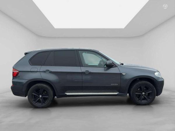 Pelēks BMW X5 2011 Kauņa, ar dzinēja tilpumu 3.00 L un nobraukumu 296 tūkst. km par 10990 €, foto 7 vietnē AUTOMOTO.COM.LV