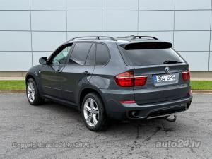 Pelēks BMW X5 2011 Tartu, ar dzinēja tilpumu 3.00 L un nobraukumu 320 tūkst. km par 9200 €, foto 5 vietnē AUTOMOTO.COM.LV