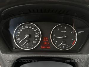 Pelēks BMW X5 2011 Tartu, ar dzinēja tilpumu 3.00 L un nobraukumu 320 tūkst. km par 9200 €, foto 15 vietnē AUTOMOTO.COM.LV