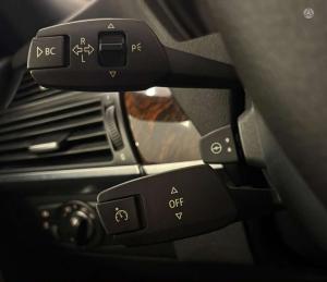 Grey BMW X5 2011 in Marijampole, with an engine capacity of 2.99 L and mileage of 285 thousand km for 10999 €, photo 10 on AUTOMOTO.COM.LV