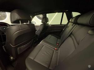 Grey BMW X5 2011 in Marijampole, with an engine capacity of 2.99 L and mileage of 285 thousand km for 10999 €, photo 19 on AUTOMOTO.COM.LV