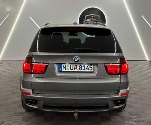 Grey BMW X5 2011 in Marijampole, with an engine capacity of 2.99 L and mileage of 285 thousand km for 10999 €, photo 27 on AUTOMOTO.COM.LV