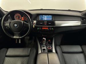 Grey BMW X5 2011 in Marijampole, with an engine capacity of 2.99 L and mileage of 363 thousand km for 9999 €, photo 8 on AUTOMOTO.COM.LV