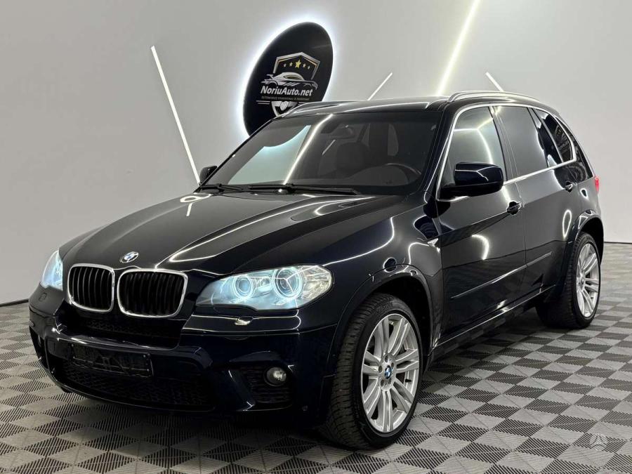 Grey BMW X5 2011 in Marijampole, with an engine capacity of 2.99 L and mileage of 363 thousand km for 9999 €, photo 11 on AUTOMOTO.COM.LV