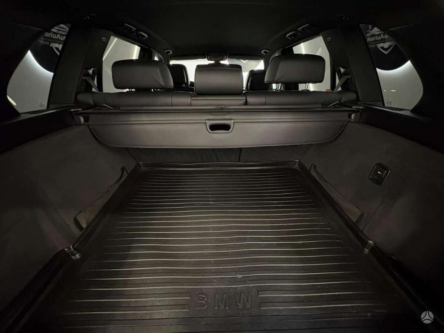Grey BMW X5 2011 in Marijampole, with an engine capacity of 2.99 L and mileage of 363 thousand km for 9999 €, photo 21 on AUTOMOTO.COM.LV