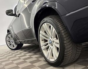Grey BMW X5 2011 in Marijampole, with an engine capacity of 2.99 L and mileage of 363 thousand km for 9999 €, photo 23 on AUTOMOTO.COM.LV