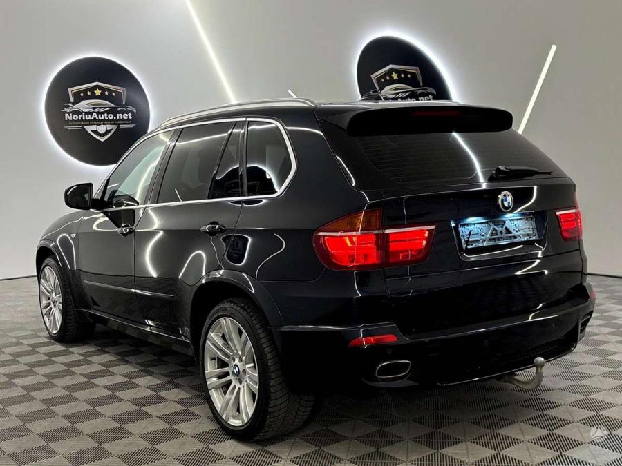 Grey BMW X5 2011 in Marijampole, with an engine capacity of 2.99 L and mileage of 363 thousand km for 9999 €, photo 27 on AUTOMOTO.COM.LV
