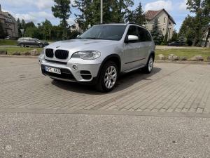 Pelēks BMW X5 2011 Kauņa, ar dzinēja tilpumu 2.99 L un nobraukumu 266 tūkst. km par 8000 €, foto  vietnē AUTOMOTO.COM.LV