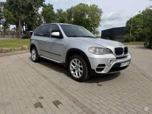 Pelēks BMW X5 2011 Kauņa, ar dzinēja tilpumu 2.99 L un nobraukumu 266 tūkst. km par 8000 €, foto 4 vietnē AUTOMOTO.COM.LV