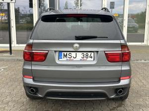 Grey BMW X5 2011 in Vilnius, with an engine capacity of 2.99 L and mileage of 267 thousand km for 7250 €, photo 6 on AUTOMOTO.COM.LV