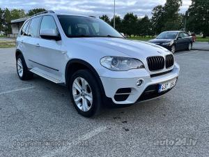 Pelēks BMW X5 2011 Kehra, ar dzinēja tilpumu 3.00 L un nobraukumu 360 tūkst. km par 12500 €, foto 4 vietnē AUTOMOTO.COM.LV