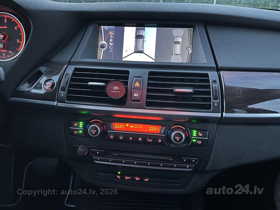 Pelēks BMW X5 2011 Kehra, ar dzinēja tilpumu 3.00 L un nobraukumu 360 tūkst. km par 12500 €, foto 20 vietnē AUTOMOTO.COM.LV