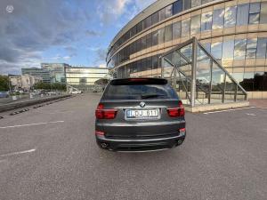 Grey BMW X5 2011 in Vilnius, with an engine capacity of 3.50 L and mileage of 269 thousand km for 10900 €, photo 12 on AUTOMOTO.COM.LV
