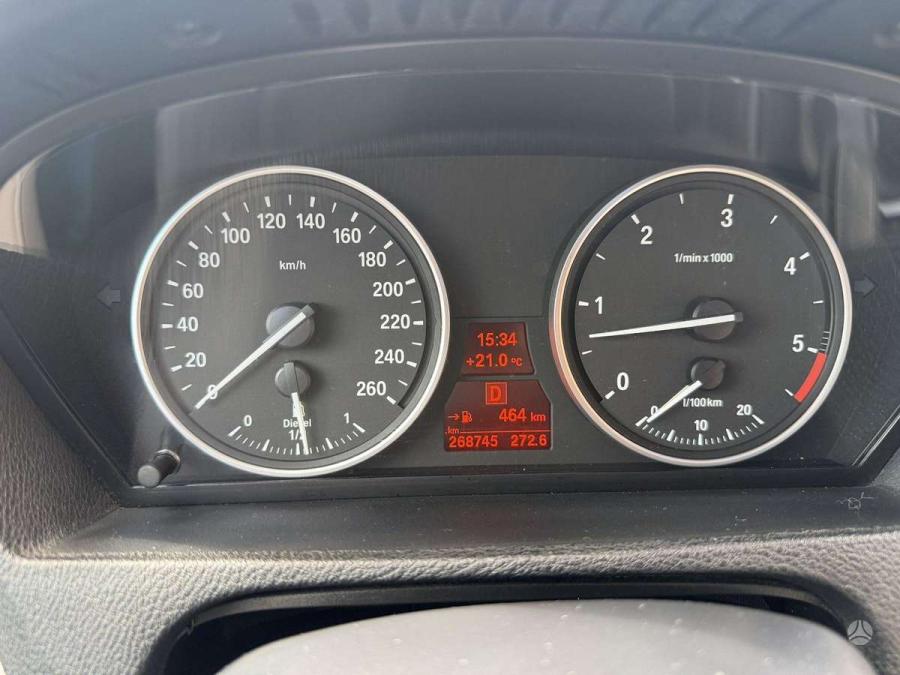 Grey BMW X5 2011 in Vilnius, with an engine capacity of 3.50 L and mileage of 269 thousand km for 10900 €, photo 21 on AUTOMOTO.COM.LV