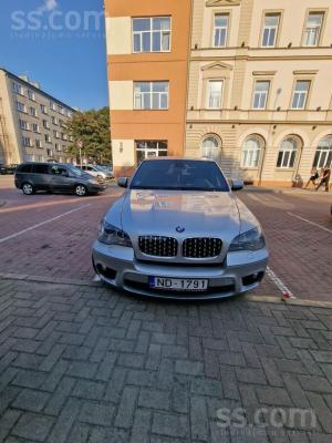 Pelēks BMW X5 2011 Liepāja, ar dzinēja tilpumu 3.00 L un nobraukumu 253 tūkst. km par 9000 €, foto 5 vietnē AUTOMOTO.COM.LV