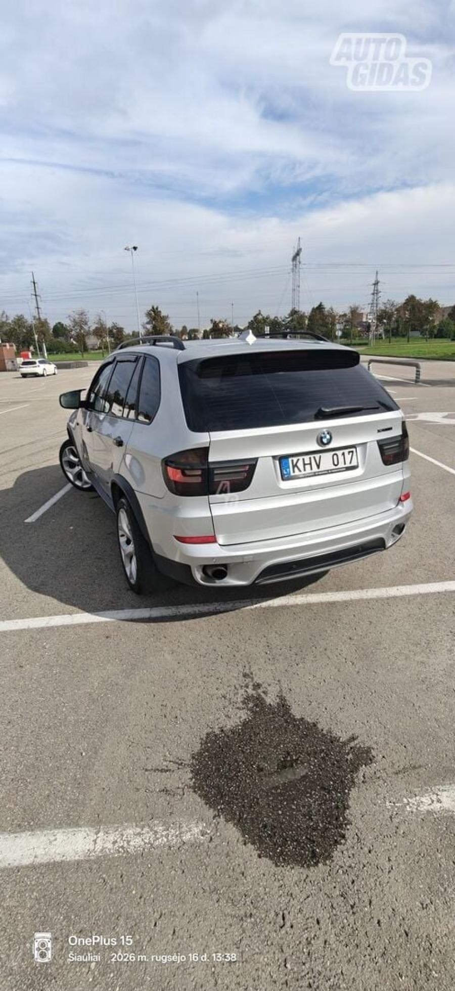 Grey BMW X5 2011 in Siauliai, with an engine capacity of 3.00 L and mileage of 320 thousand km for 9500 €, photo 4 on AUTOMOTO.COM.LV