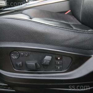 Grey BMW X5 2011 in Dobele, with an engine capacity of 3.00 L and mileage of 267 thousand km for 10000 €, photo 10 on AUTOMOTO.COM.LV