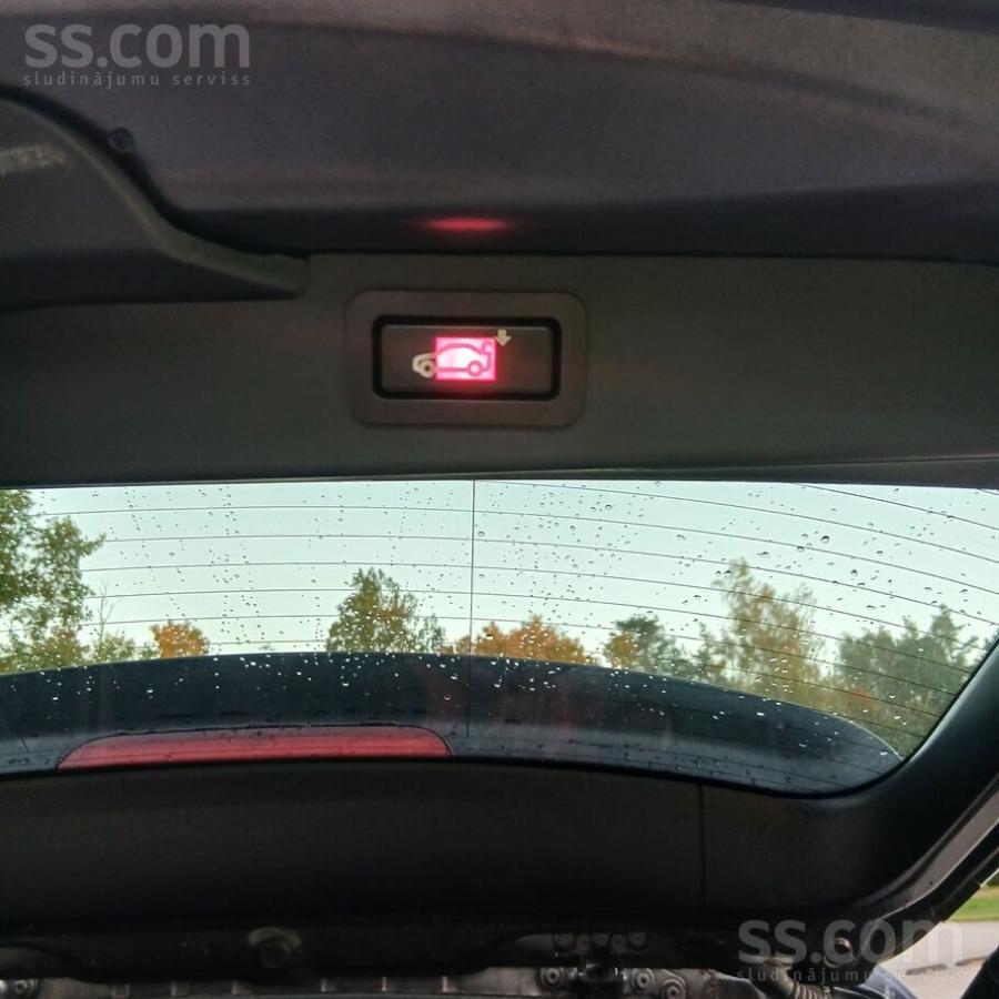 Grey BMW X5 2011 in Dobele, with an engine capacity of 3.00 L and mileage of 267 thousand km for 10000 €, photo 15 on AUTOMOTO.COM.LV