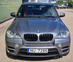 Pelēks BMW X5 2011 Jelgava, ar dzinēja tilpumu 3.00 L un nobraukumu 385 tūkst. km par 12900 €, foto 1 vietnē AUTOMOTO.COM.LV