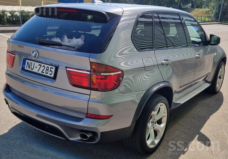Pelēks BMW X5 2011 Jelgava, ar dzinēja tilpumu 3.00 L un nobraukumu 385 tūkst. km par 12900 €, foto 7 vietnē AUTOMOTO.COM.LV