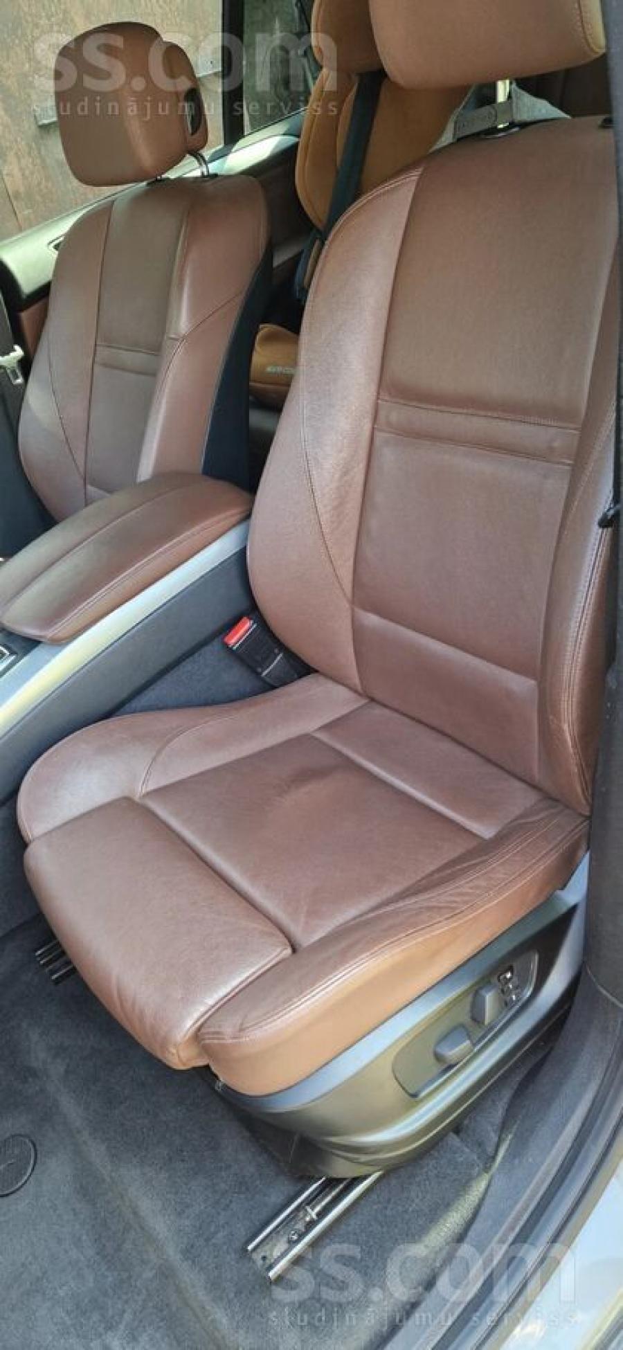 Pelēks BMW X5 2011 Jelgava, ar dzinēja tilpumu 3.00 L un nobraukumu 385 tūkst. km par 12900 €, foto 19 vietnē AUTOMOTO.COM.LV