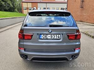 Grey BMW X5 2012 in Jekabpils, with an engine capacity of 3.00 L and mileage of 263 thousand km for 11690 €, photo 7 on AUTOMOTO.COM.LV