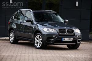 Grey BMW X5 2012 in Jelgava, with an engine capacity of 3.00 L and mileage of 0 thousand km for 11450 €, photo 2 on AUTOMOTO.COM.LV
