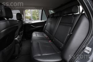 Grey BMW X5 2012 in Jelgava, with an engine capacity of 3.00 L and mileage of 0 thousand km for 11450 €, photo 29 on AUTOMOTO.COM.LV