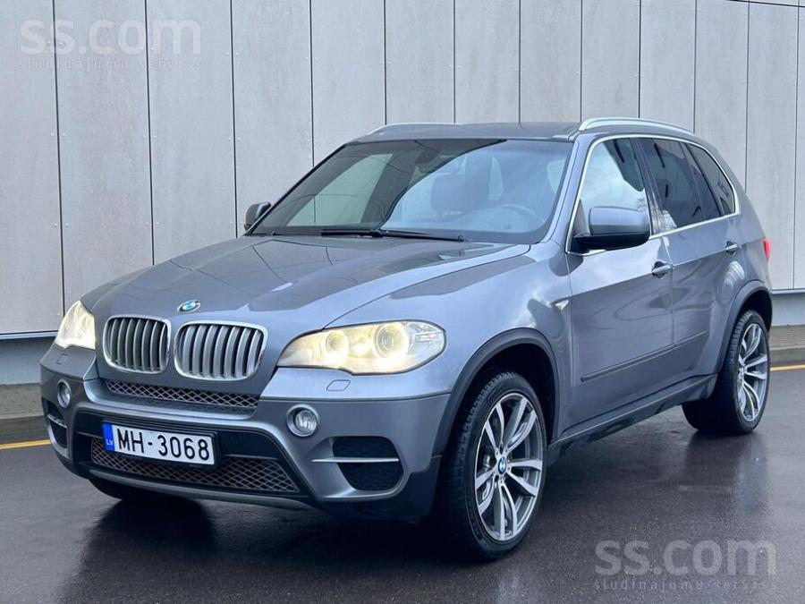 Pelēks BMW X5 2012 Rīga, ar dzinēja tilpumu 3.00 L un nobraukumu 0 tūkst. km par 6950 €, foto 1 vietnē AUTOMOTO.COM.LV