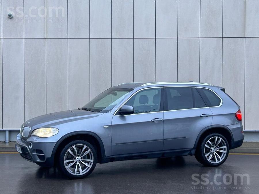 Pelēks BMW X5 2012 Rīga, ar dzinēja tilpumu 3.00 L un nobraukumu 0 tūkst. km par 6950 €, foto 3 vietnē AUTOMOTO.COM.LV