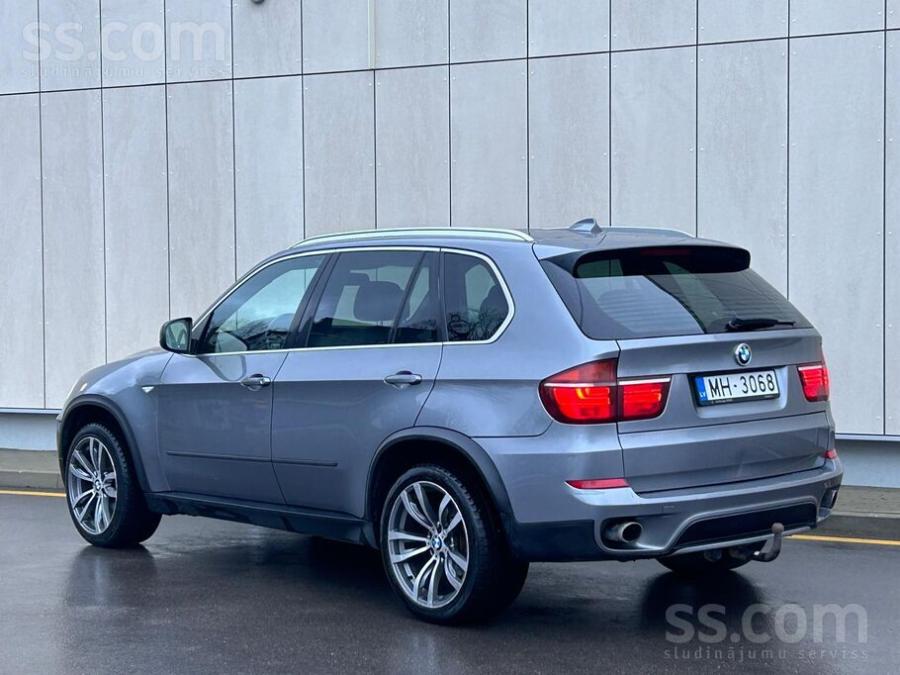 Pelēks BMW X5 2012 Rīga, ar dzinēja tilpumu 3.00 L un nobraukumu 0 tūkst. km par 6950 €, foto 5 vietnē AUTOMOTO.COM.LV