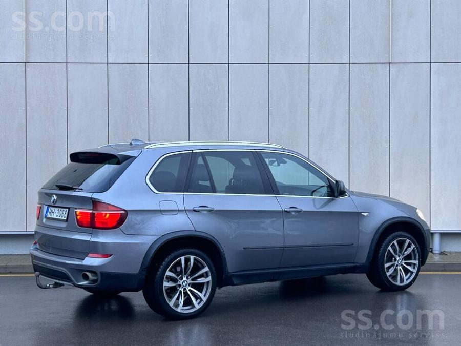 Pelēks BMW X5 2012 Rīga, ar dzinēja tilpumu 3.00 L un nobraukumu 0 tūkst. km par 6950 €, foto 10 vietnē AUTOMOTO.COM.LV