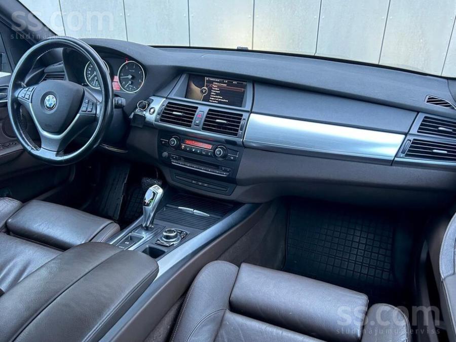 Pelēks BMW X5 2012 Rīga, ar dzinēja tilpumu 3.00 L un nobraukumu 0 tūkst. km par 6950 €, foto 17 vietnē AUTOMOTO.COM.LV