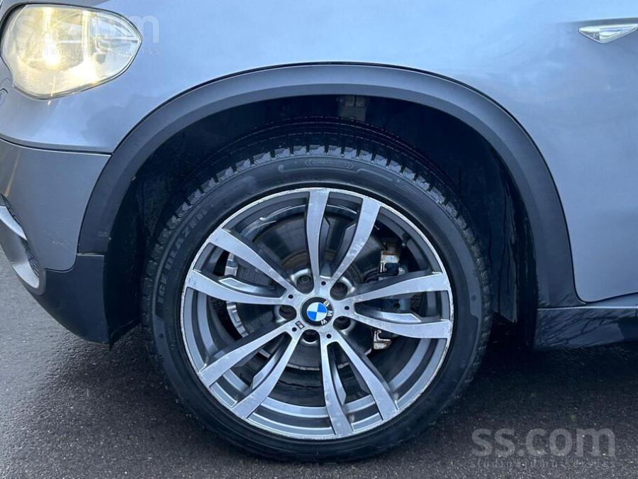 Pelēks BMW X5 2012 Rīga, ar dzinēja tilpumu 3.00 L un nobraukumu 0 tūkst. km par 6950 €, foto 23 vietnē AUTOMOTO.COM.LV