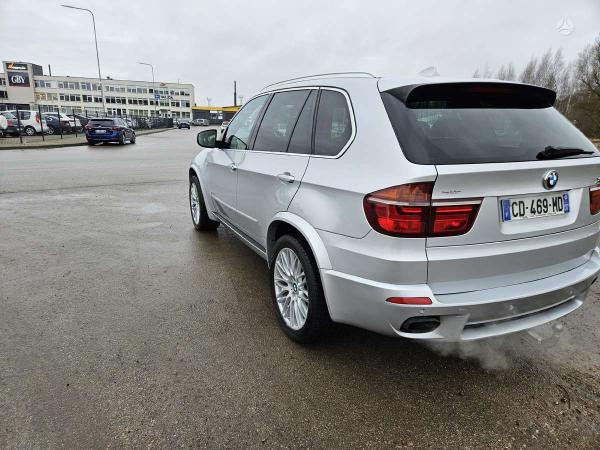 Pelēks BMW X5 2012 Tauragė, ar dzinēja tilpumu 2.99 L un nobraukumu 307 tūkst. km par 11300 €, foto 3 vietnē AUTOMOTO.COM.LV