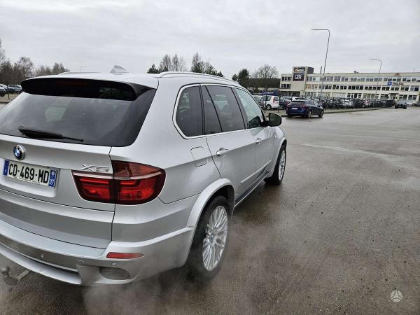 Pelēks BMW X5 2012 Tauragė, ar dzinēja tilpumu 2.99 L un nobraukumu 307 tūkst. km par 11300 €, foto 5 vietnē AUTOMOTO.COM.LV