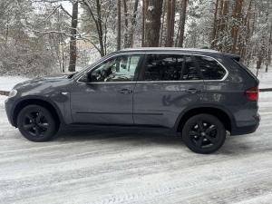 Grey BMW X5 2012 in Kaunas, with an engine capacity of 2.99 L and mileage of 326 thousand km for 7950 €, photo 9 on AUTOMOTO.COM.LV