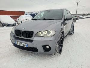 Pelēks BMW X5 2012 Viļņa, ar dzinēja tilpumu 3.00 L un nobraukumu 312 tūkst. km par 12999 €, foto  vietnē AUTOMOTO.COM.LV