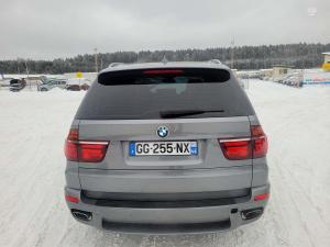 Grey BMW X5 2012 in Vilnius, with an engine capacity of 3.00 L and mileage of 312 thousand km for 12999 €, photo 8 on AUTOMOTO.COM.LV