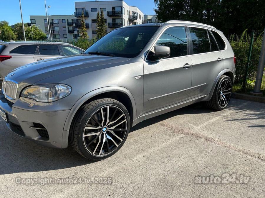 Pelēks BMW X5 2012 Tallina, ar dzinēja tilpumu 3.00 L un nobraukumu 0 tūkst. km par 16500 €, foto 1 vietnē AUTOMOTO.COM.LV