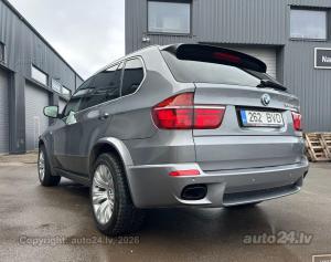 Pelēks BMW X5 2012 Tallina, ar dzinēja tilpumu 3.00 L un nobraukumu 0 tūkst. km par 16500 €, foto 9 vietnē AUTOMOTO.COM.LV