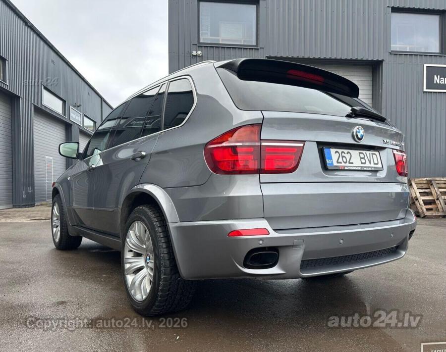 Pelēks BMW X5 2012 Tallina, ar dzinēja tilpumu 3.00 L un nobraukumu 0 tūkst. km par 16500 €, foto 9 vietnē AUTOMOTO.COM.LV