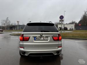 Pelēks BMW X5 2012 Viļņa, ar dzinēja tilpumu 3.00 L un nobraukumu 240 tūkst. km par 8700 €, foto 2 vietnē AUTOMOTO.COM.LV