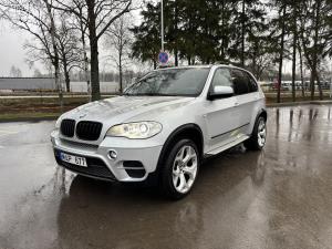 Pelēks BMW X5 2012 Viļņa, ar dzinēja tilpumu 3.00 L un nobraukumu 240 tūkst. km par 8700 €, foto 6 vietnē AUTOMOTO.COM.LV