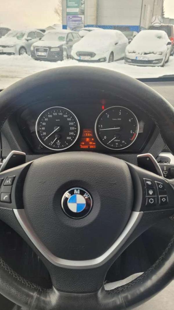 Pelēks BMW X5 2012 Tauragė, ar dzinēja tilpumu 2.99 L un nobraukumu 262 tūkst. km par 7300 €, foto 8 vietnē AUTOMOTO.COM.LV