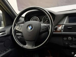 Pelēks BMW X5 2012 Viļņa, ar dzinēja tilpumu 2.99 L un nobraukumu 308 tūkst. km par 10450 €, foto 19 vietnē AUTOMOTO.COM.LV