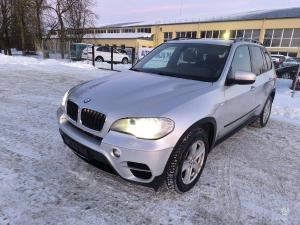 Pelēks BMW X5 2012 Joniškis, ar dzinēja tilpumu 2.99 L un nobraukumu 300 tūkst. km par 8950 €, foto  vietnē AUTOMOTO.COM.LV